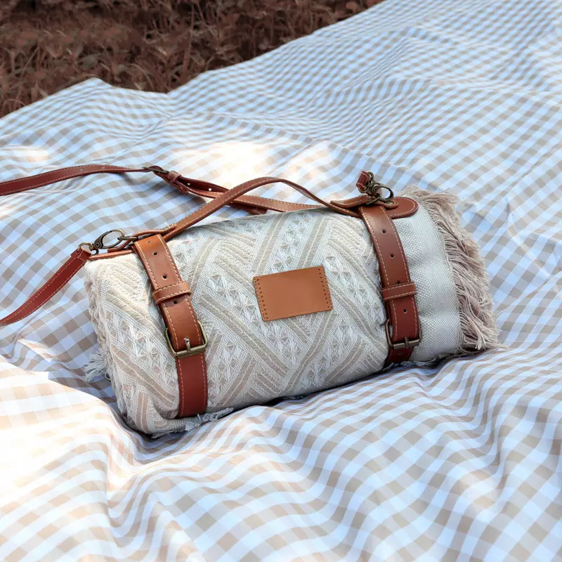 Wholesale Family Outdoor Large Foldable Waterproof Picnic Blanket Mat ...